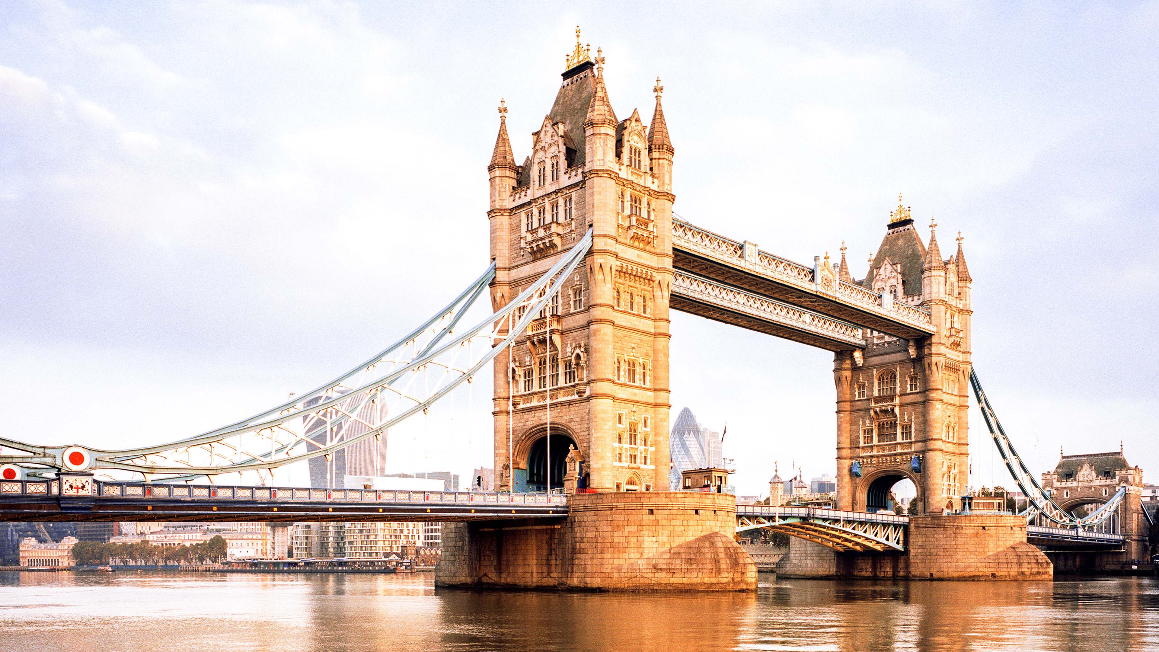 Voli low cost per Londra | Offerte biglietti aerei ️ easyJet