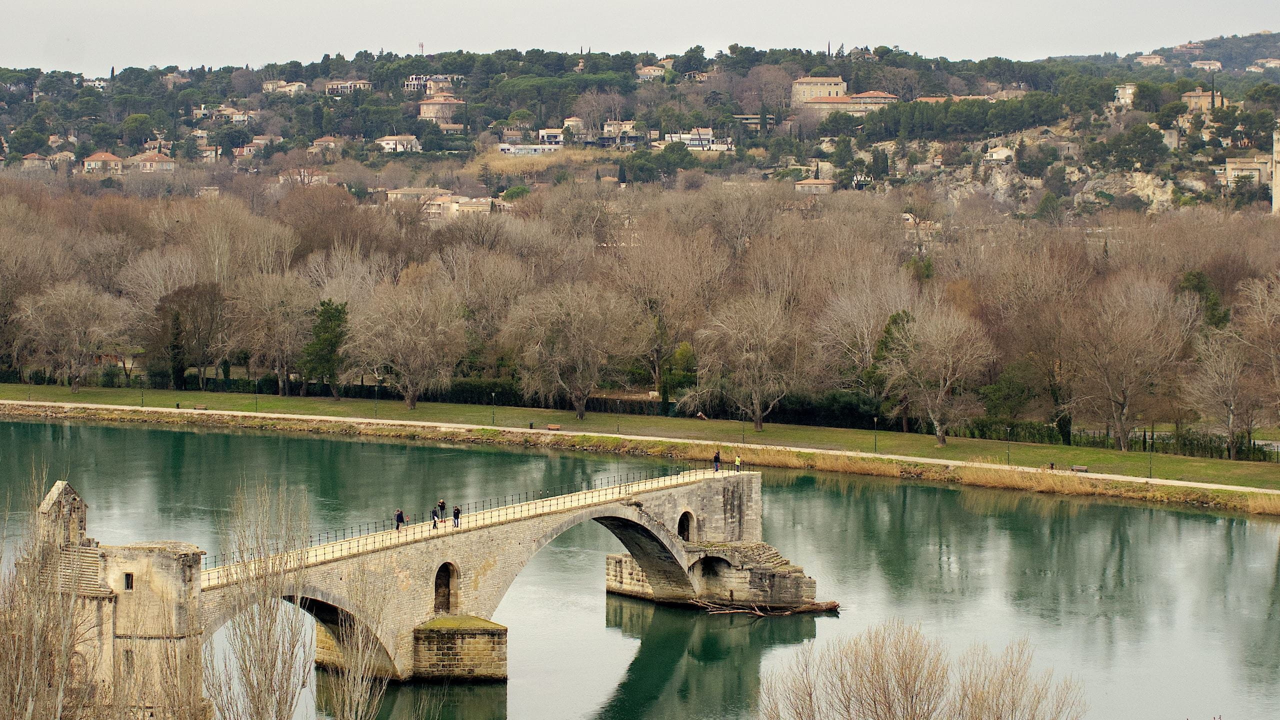 Cheap flights to Avignon | Plane tickets 2026 ️ | easyJet