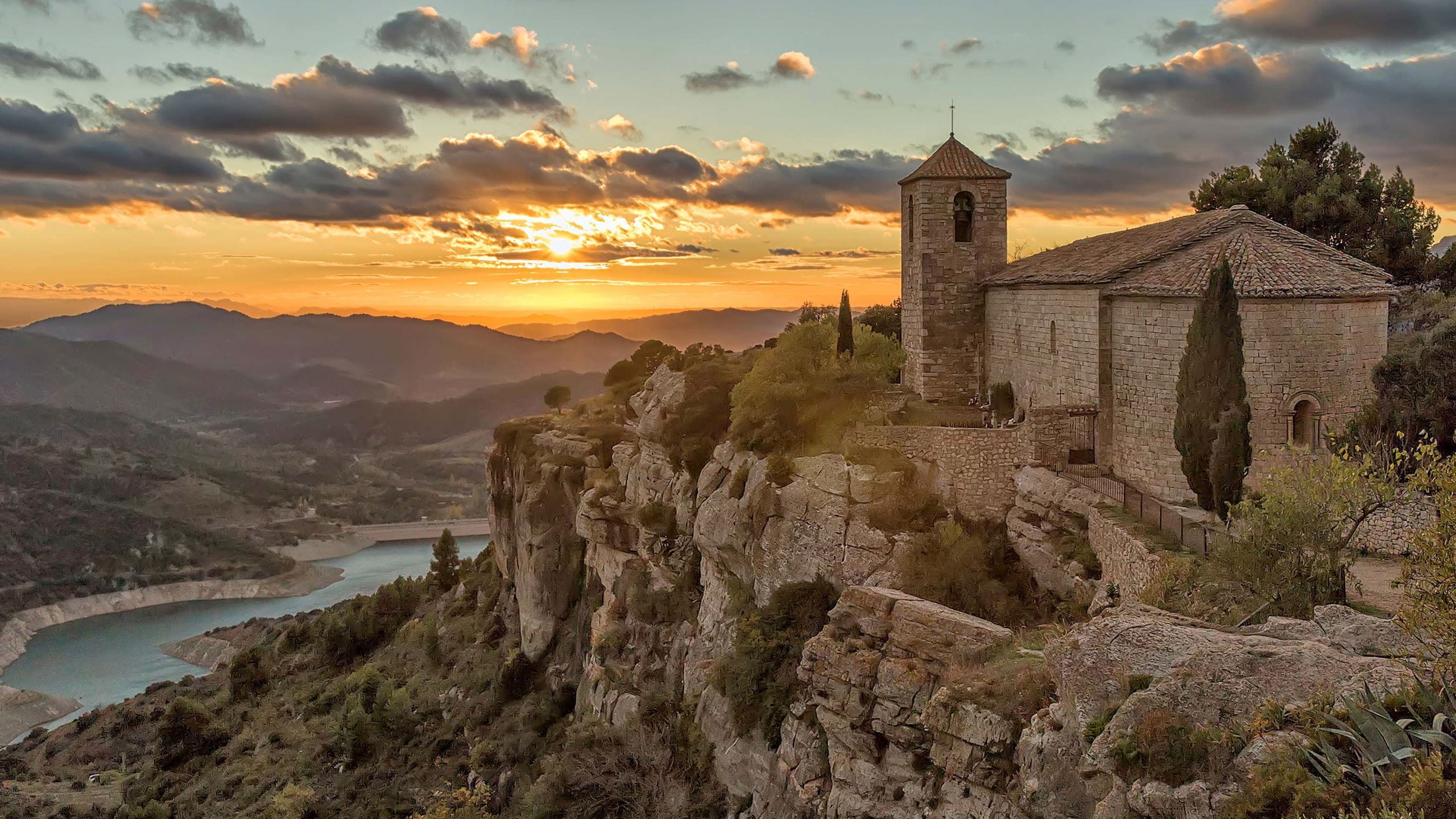 Cheap flights to Reus | Plane tickets 2026 ️ | easyJet