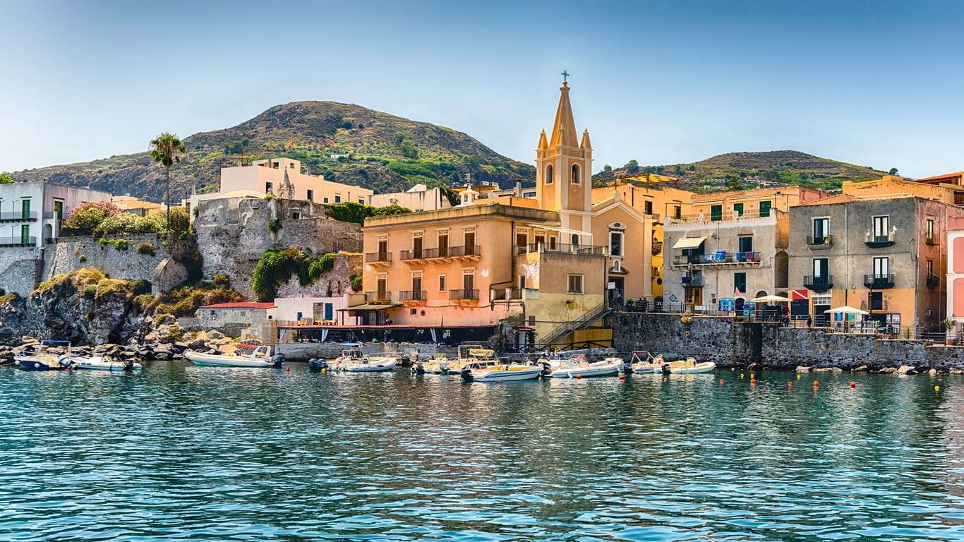 Cheap flights to Sicily | Plane tickets 2026 ️ | easyJet