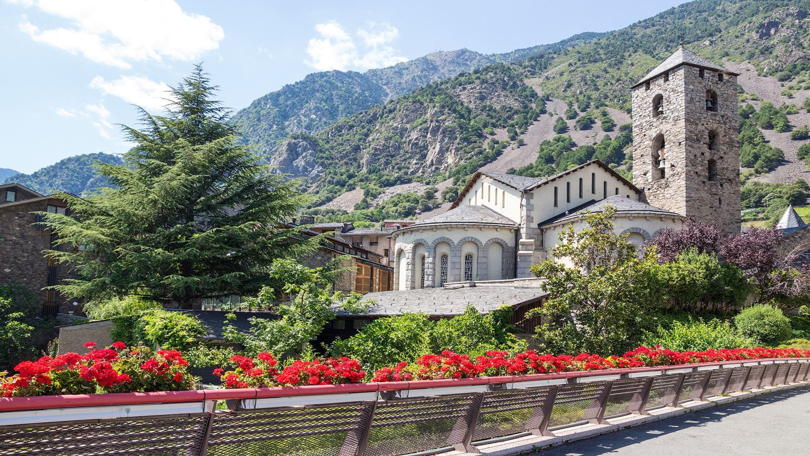 Cheap flights to Andorra | Plane tickets 2026 ️ | easyJet