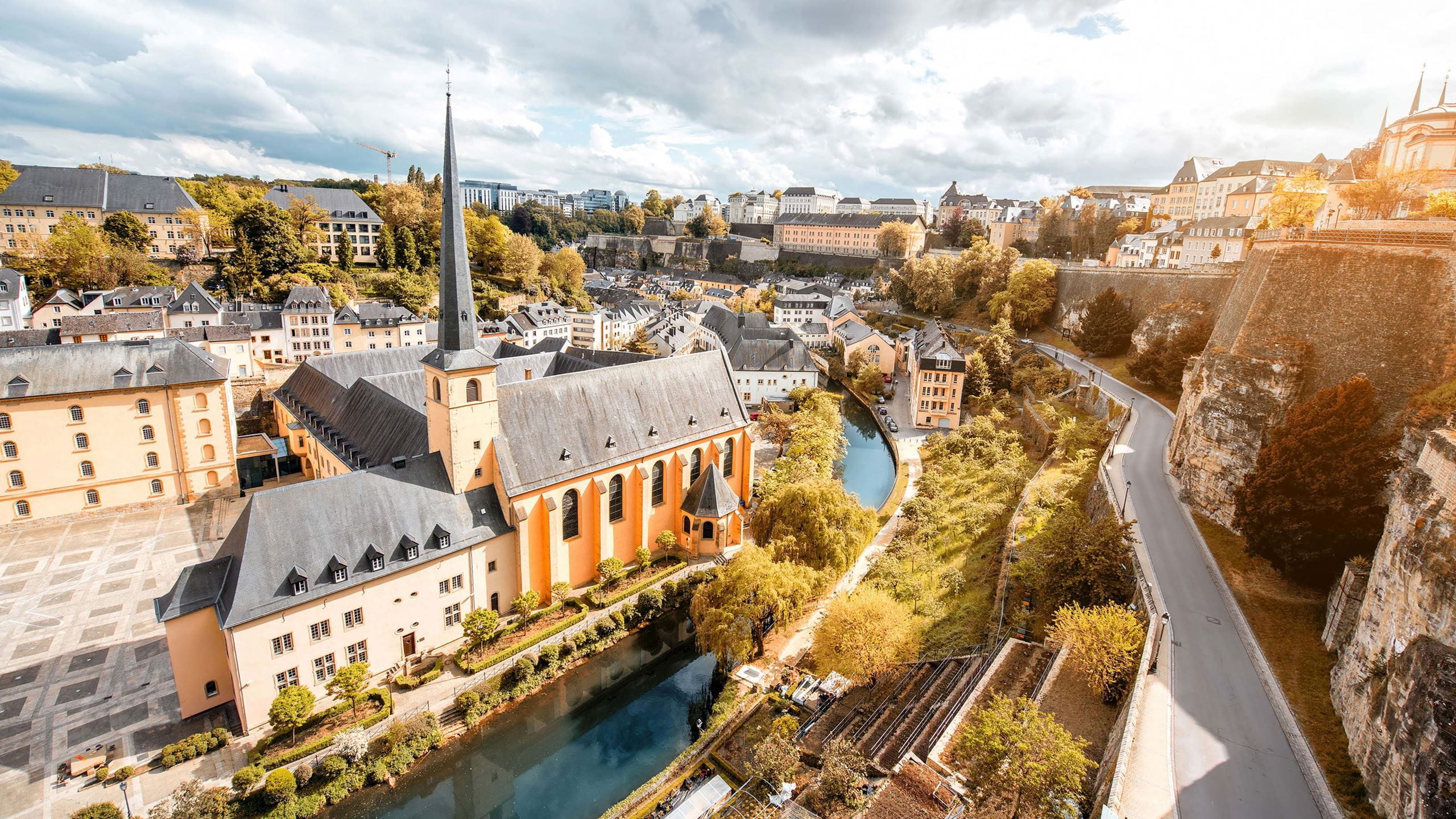 Cheap flights to Luxembourg | Plane tickets 2025 | easyJet