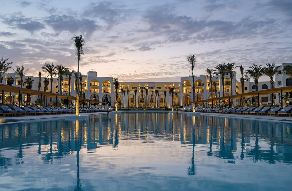 Serry Beach Resort | easyJet holidays