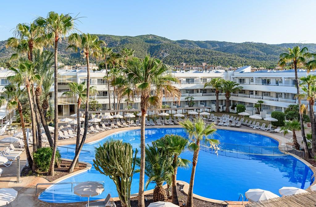 Fergus Club Palmanova Park | easyJet holidays