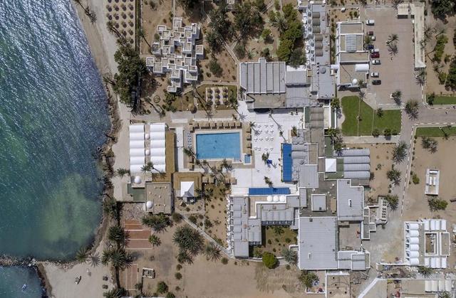 Hari Club Beach Resort | easyJet holidays
