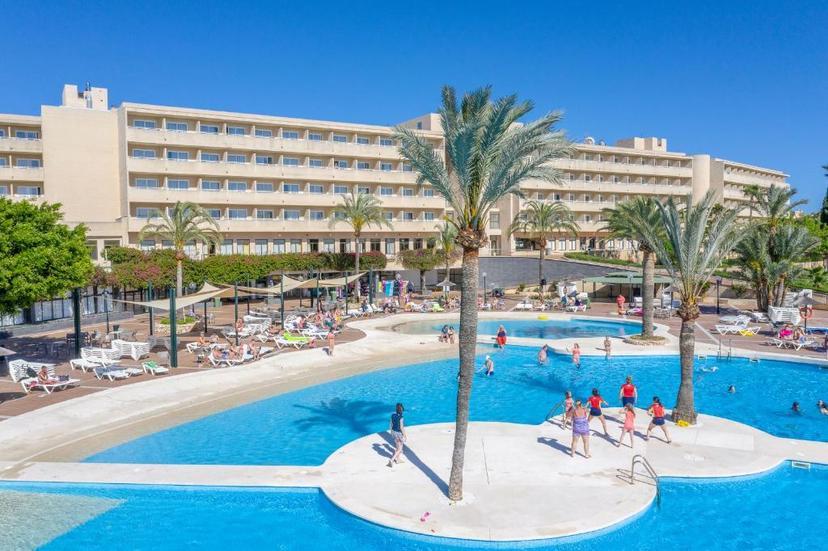 Club Cala Romani in Calas de Mallorca | easyJet holidays