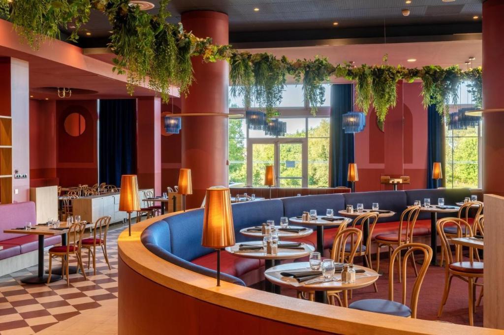 Grand Magic Hotel | easyJet holidays