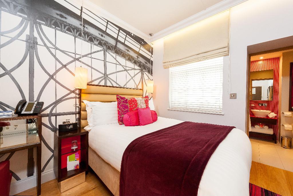 Hotel Indigo London Paddington Hyde Park | easyJet holidays